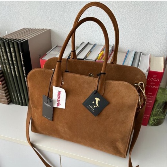 Claudia Firenze | Bags | Viral Claudia Firenze Suede Leather Tote ...